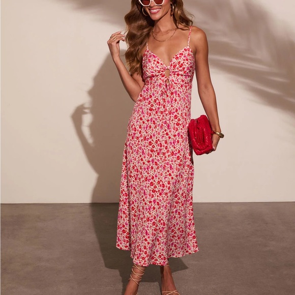 En Creme | Dresses | En Creme Red Floral Midi Dress | Poshmark